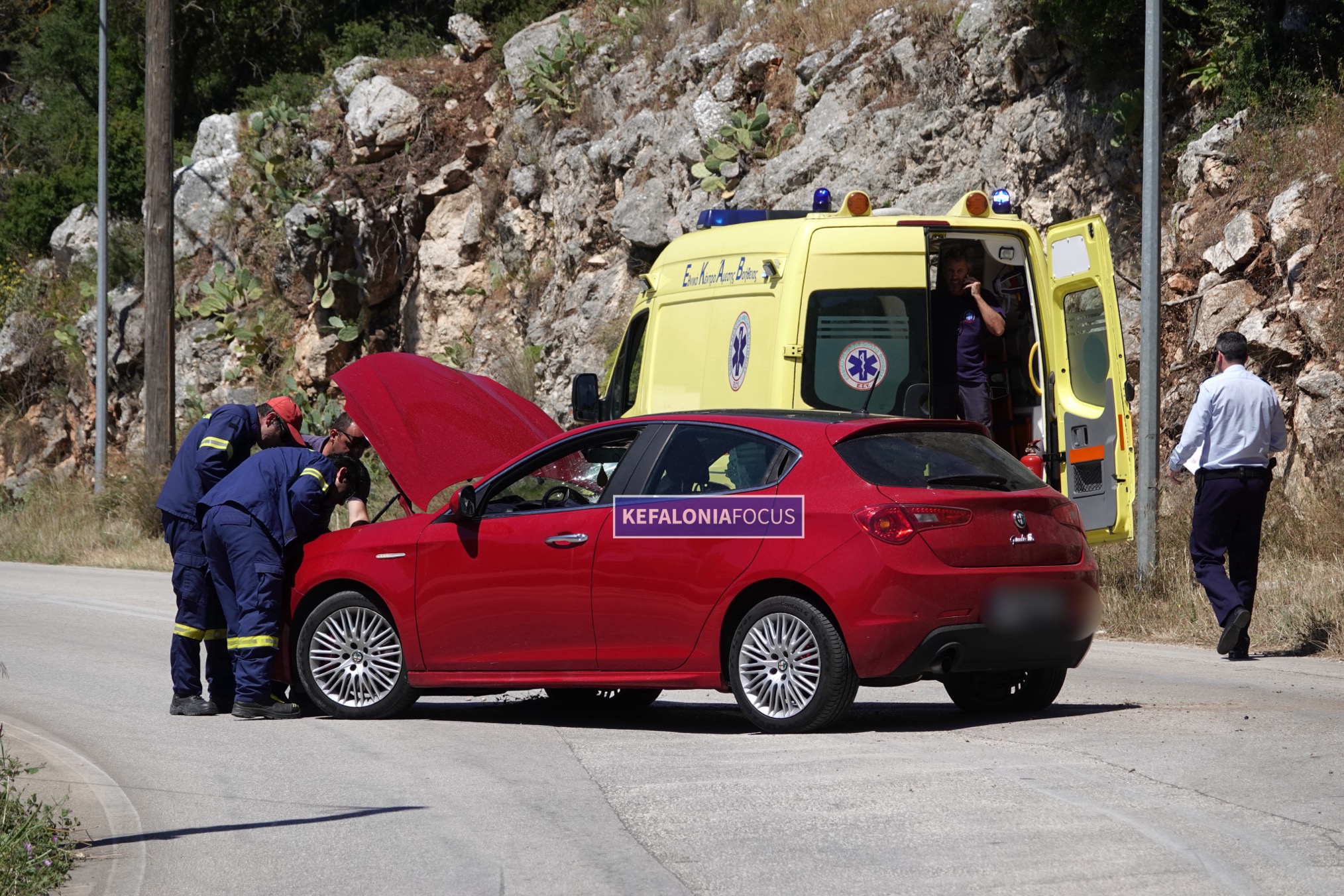 Τροχαίο στην Κεφαλονιά:Αυτοκίνητο εξετράπη στο δρόμο του Κουτάβου ...