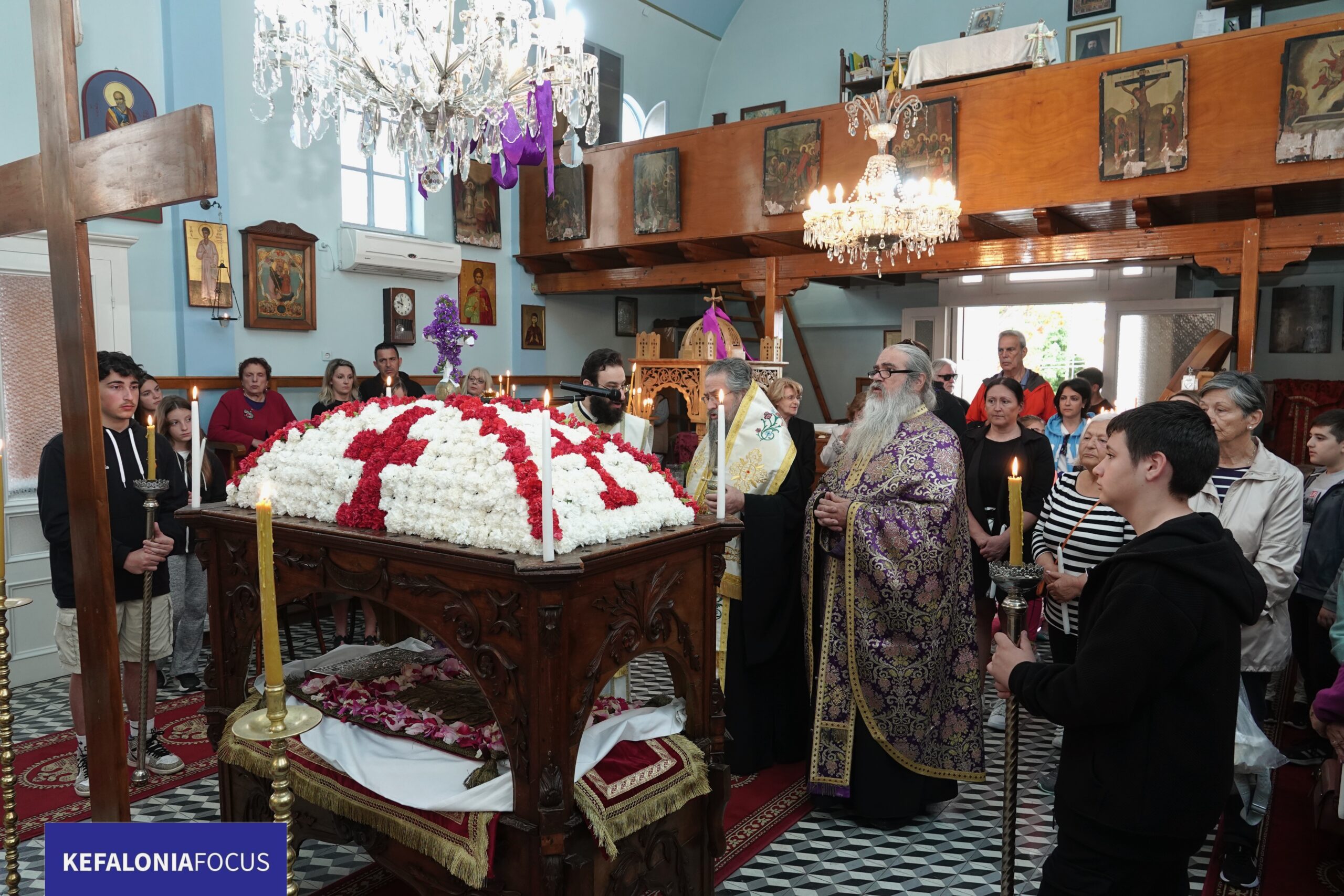 Ο θρήνος της Μεγάλης Παρασκευής: Η Αποκαθήλωση του Εσταυρωμένου στον Ι ...