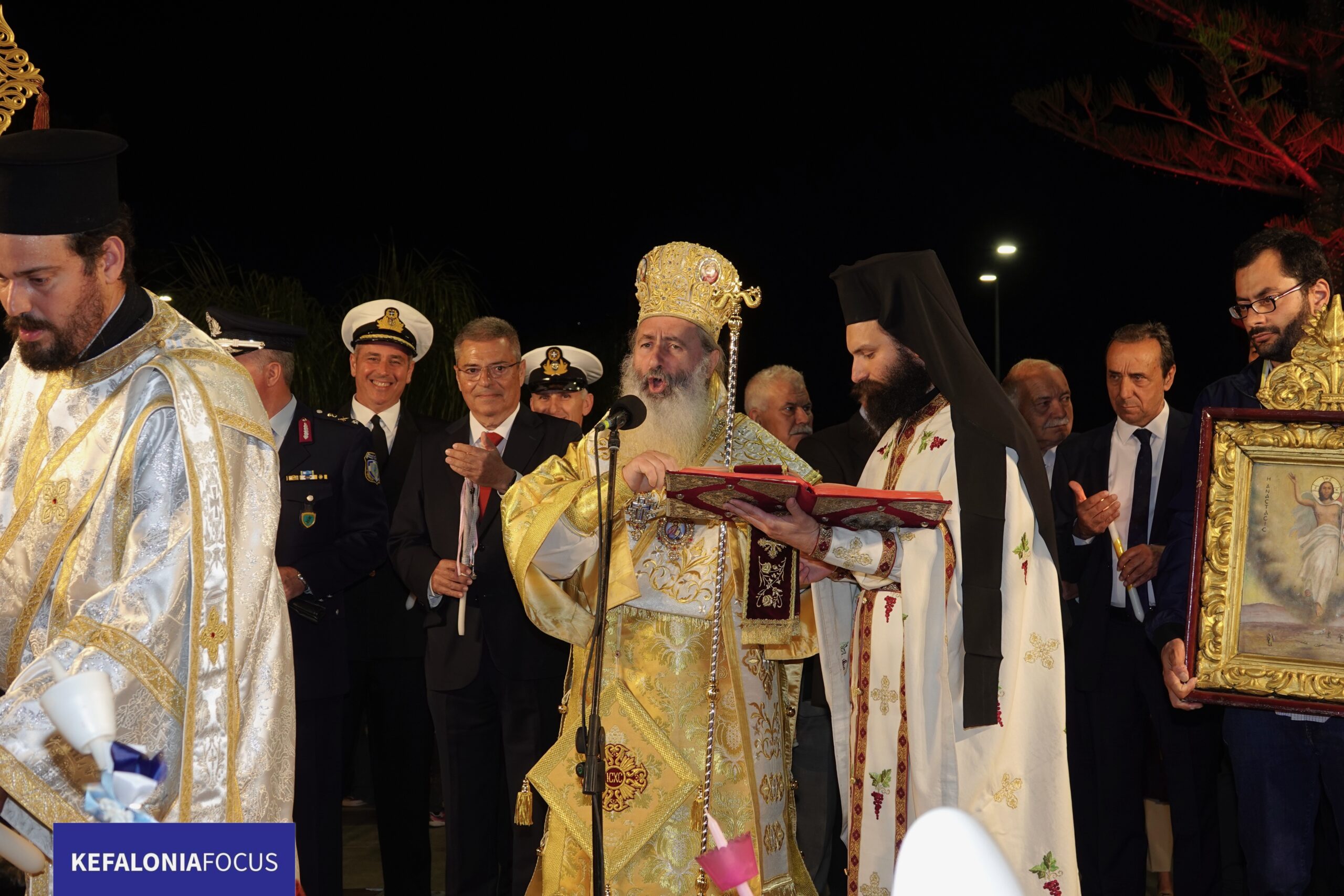 Με λαμπρότητα η Ανάσταση στο Αργοστόλι[εικόνες&video] - Kefalonia Focus