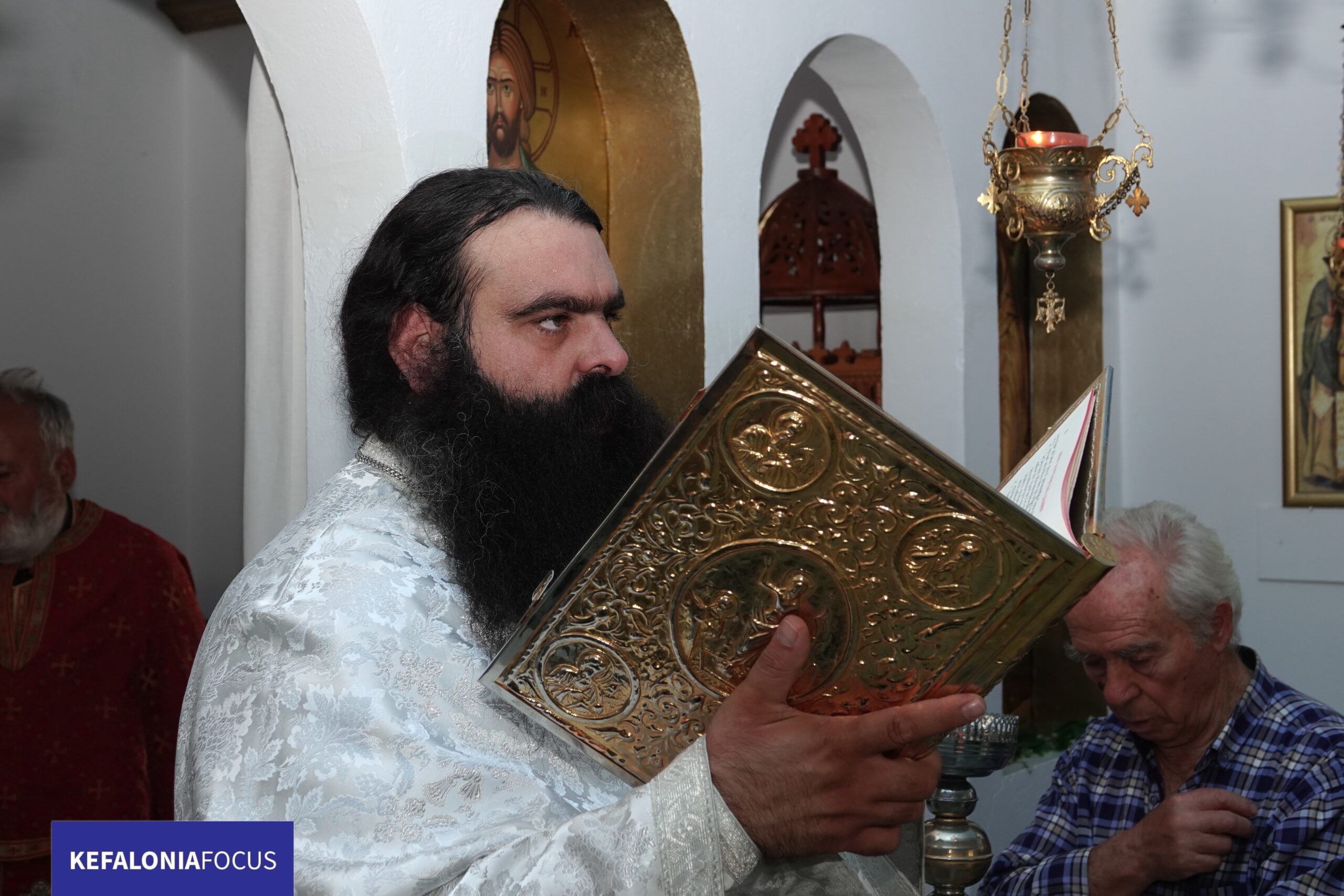 Πρόγραμμα Θ. Λειτουργιών και Ιερών Παρακλήσεων εις Ι. Μ. Κηπουραίων δια ...