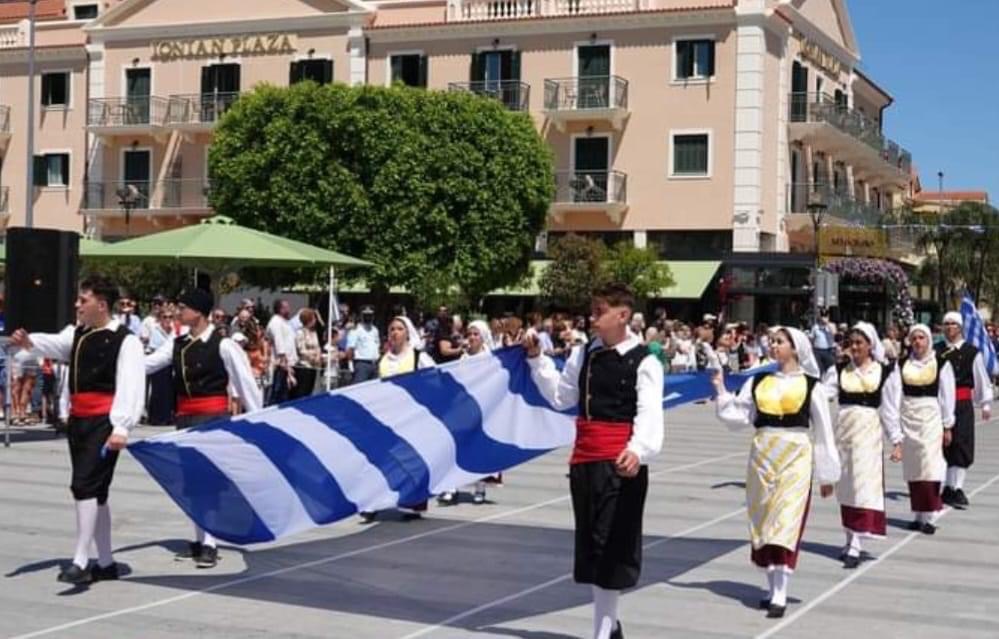 ΤΑ ΦΩΚΑΤΑ ΣΤΗΝ ΖΑΚΥΝΘΟ ΓΙΑ ΤΗΝ ΕΝΩΣΗ ΤΩΝ ΕΠΤΑΝΗΣΩΝ ΜΕ ΤΗΝ ΜΗΤΕΡΑ ΕΛΛΑΔΑ ...