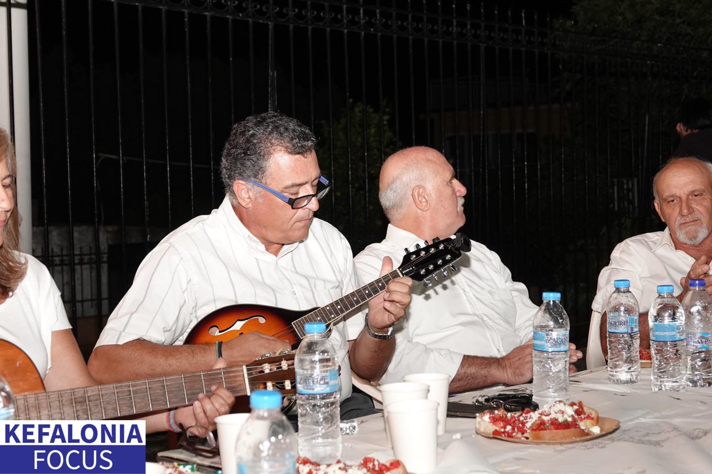 Διλινάτα:Μουσική βραδιά με τους Κανταδόρους της Λειβαθούς την Τρίτη 30/ ...