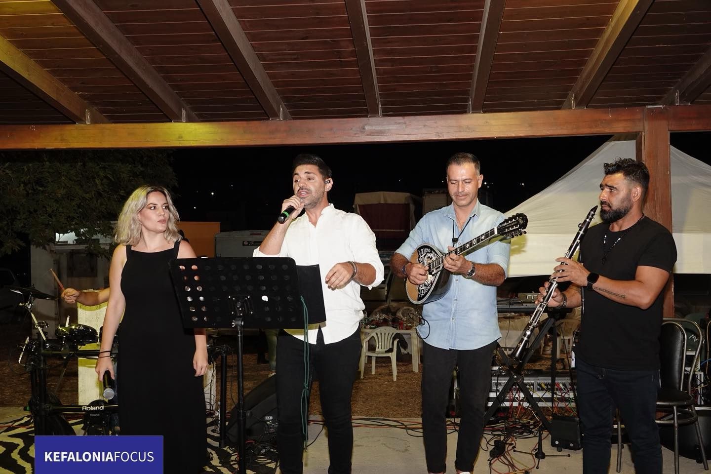 Εντυπωσίασε ο Άγγελος Ανδρεάτος με την ορχήστρα του στη Γιορτή της ...