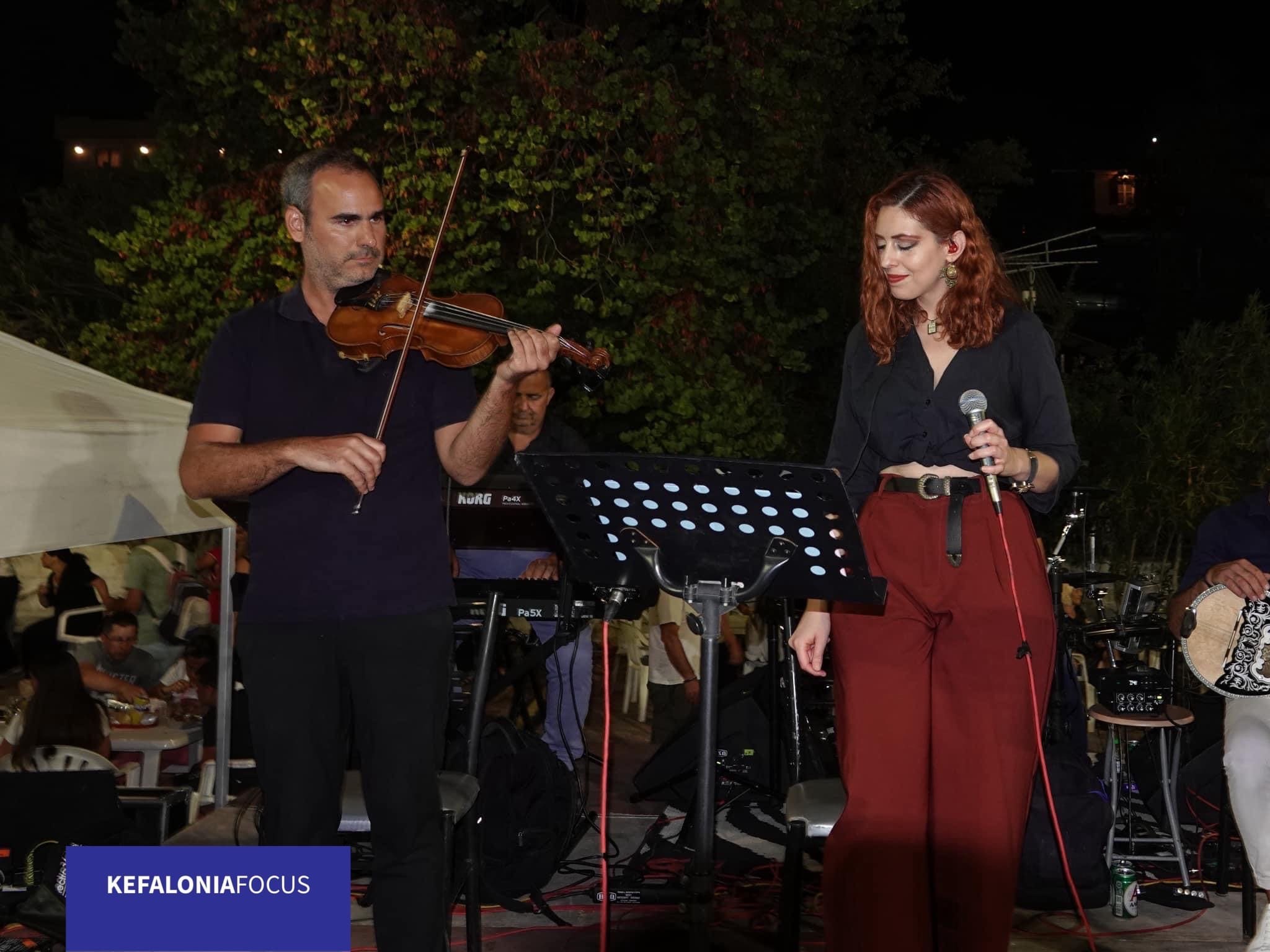 Ρεμπέτικο γλέντι απο τον Εξωραϊστικό Επιμορφωτικό Σύλλογο Διλινάτων τη ...