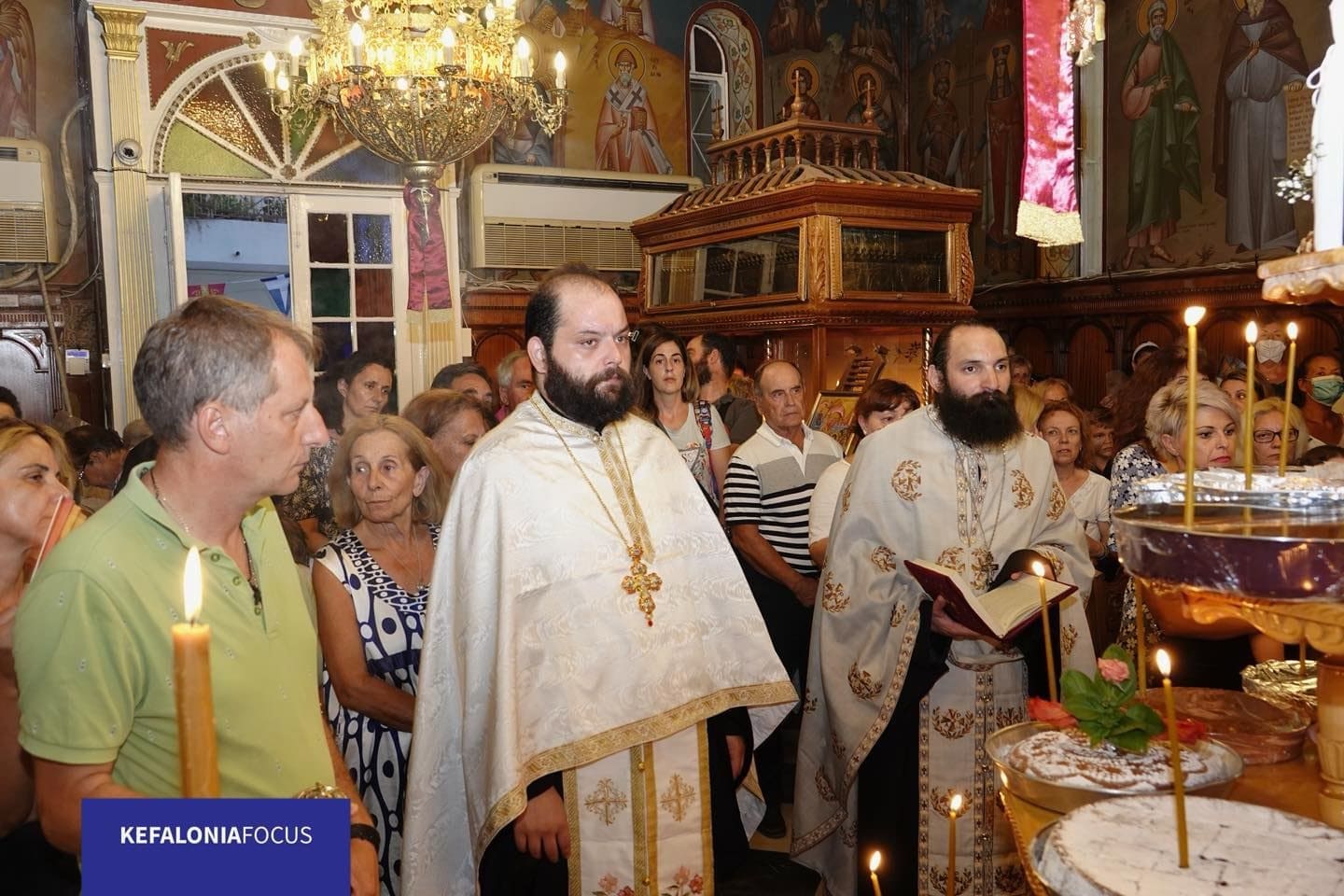 Πανηγυρικός εσπερινός για την εορτή του Αγίου Φανουρίου στον Ι.Ν ...