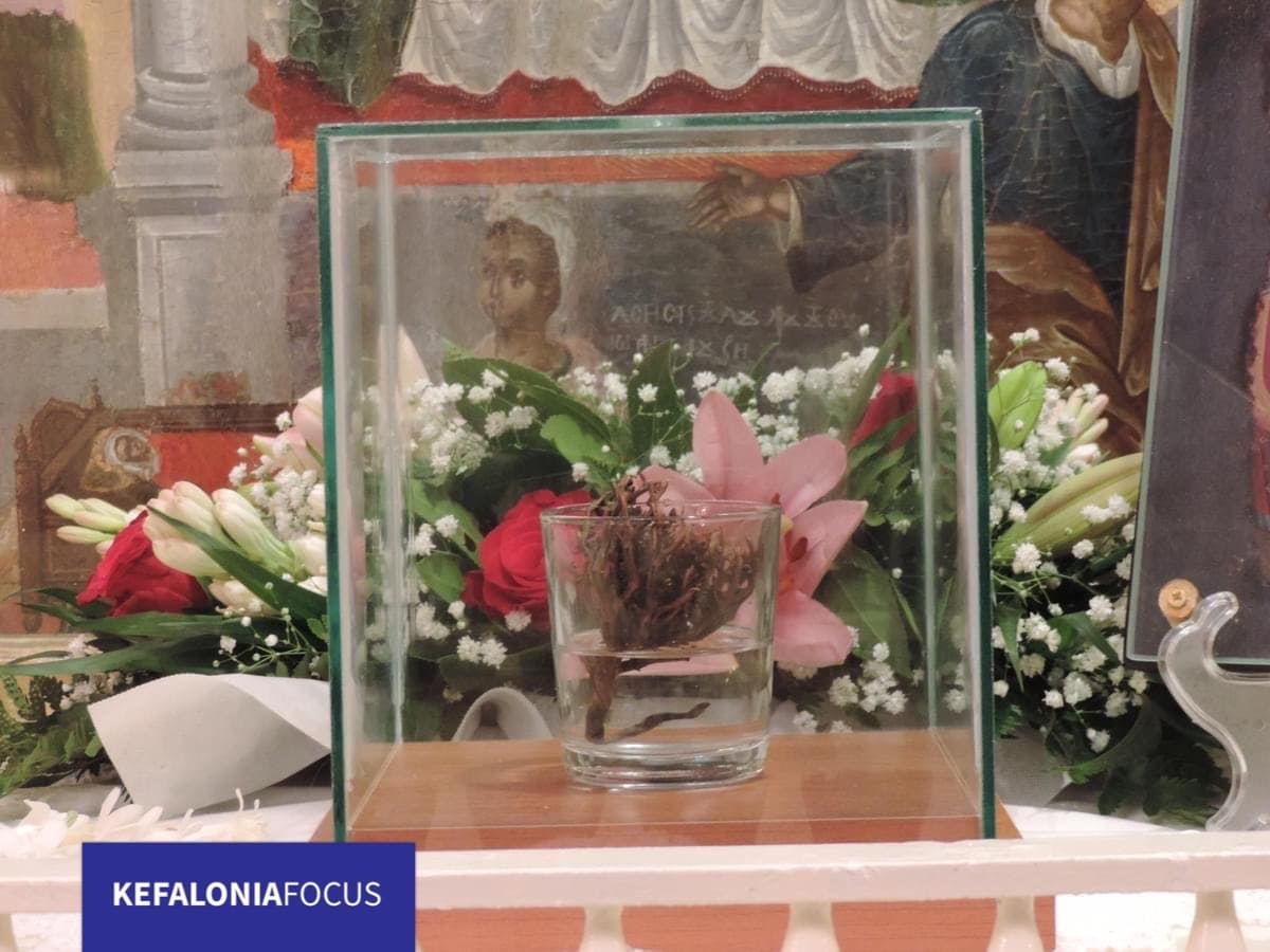 Πρόσκληση στην κοπή της πρωτοχρονιάτικης πίτας του Ι.Ν Παναγίας ...