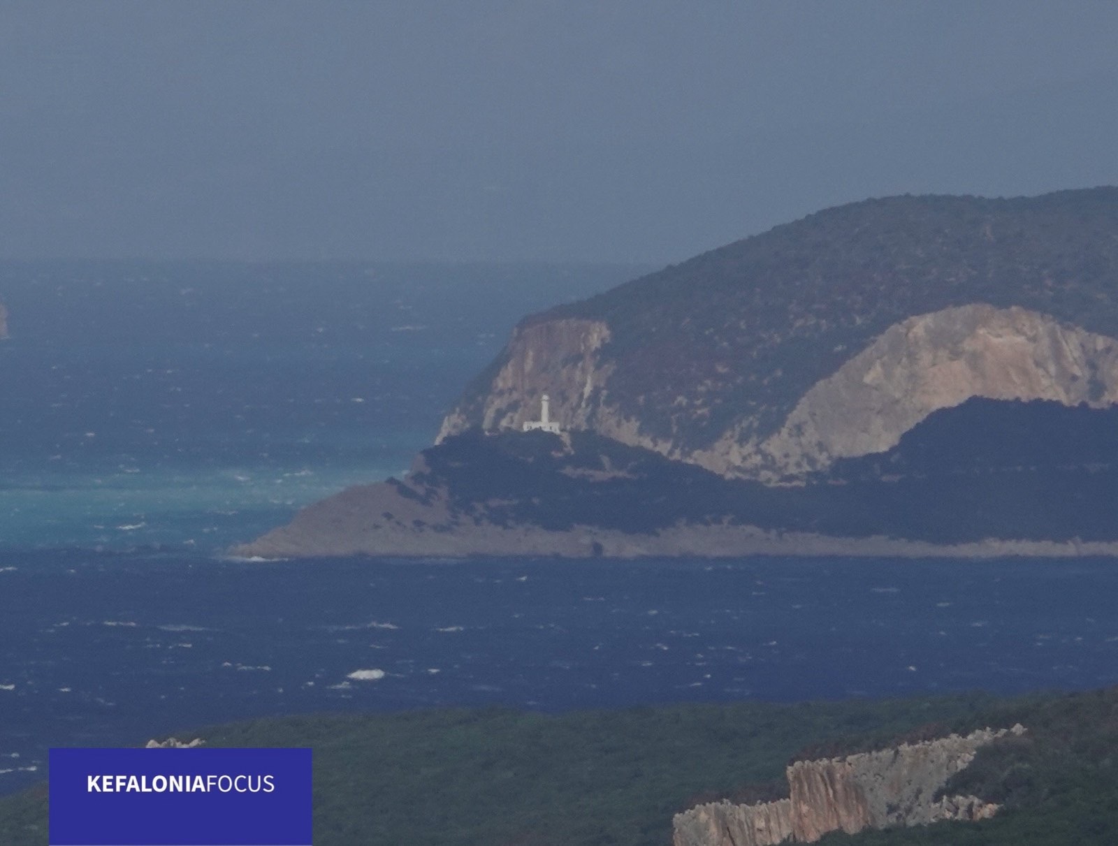 Αγναντεύοντας το Ακρωτήρι Λευκάτας ή Κάβος της Νιράς στη Λευκάδα ...
