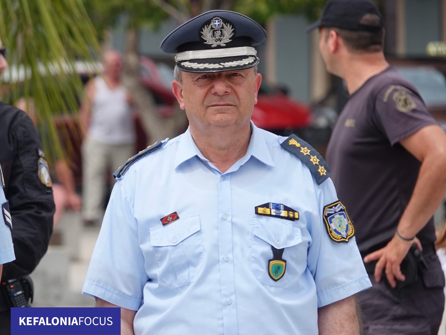 Ευχές για Καλές Γιορτές και Ευτυχισμένο το Νέο Έτος από τον Αστυνομικό ...