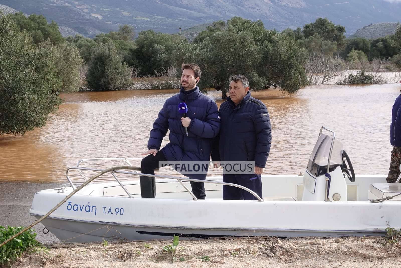 Δραματική η κατάσταση με τις πλημμύρες στα Περατάτα – Εφιάλτης για τους ...