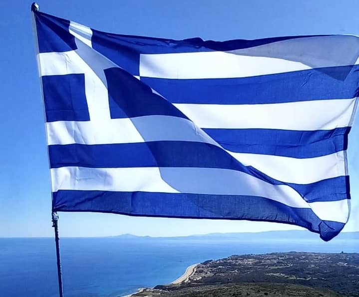 Η πρώτη σημαία για την επανάσταση του 1821 ανυψώθηκε στο Όρος ΓΙΑΜΑ ...