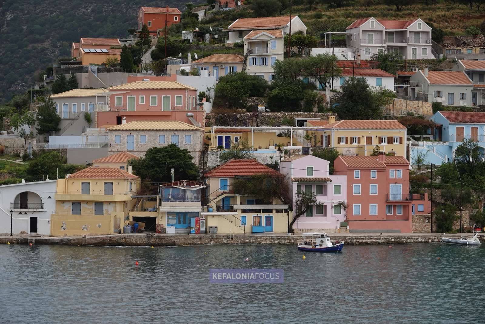 Μια βροχερή μέρα του Μαρτίου στην μαγευτική Άσσο-Είναι μια στιγμή που η ...