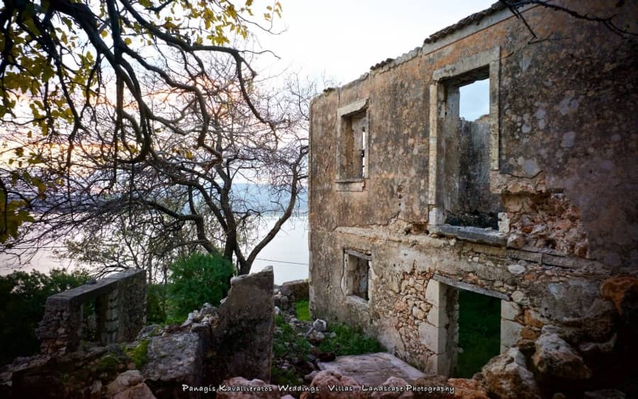 Περπατώντας στα παλιά Φάρσα, την Κυριακή 29 Ιουνίου 2025 - Kefalonia Focus