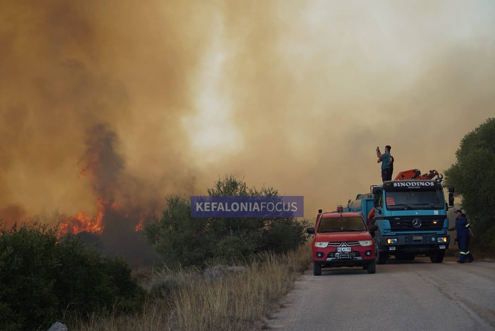 Κεφαλονιά: Σε ύφεση η μεγάλη φωτιά στον Αθέρα – Συνεχείς επιχειρήσεις για την οριοθέτηση ...