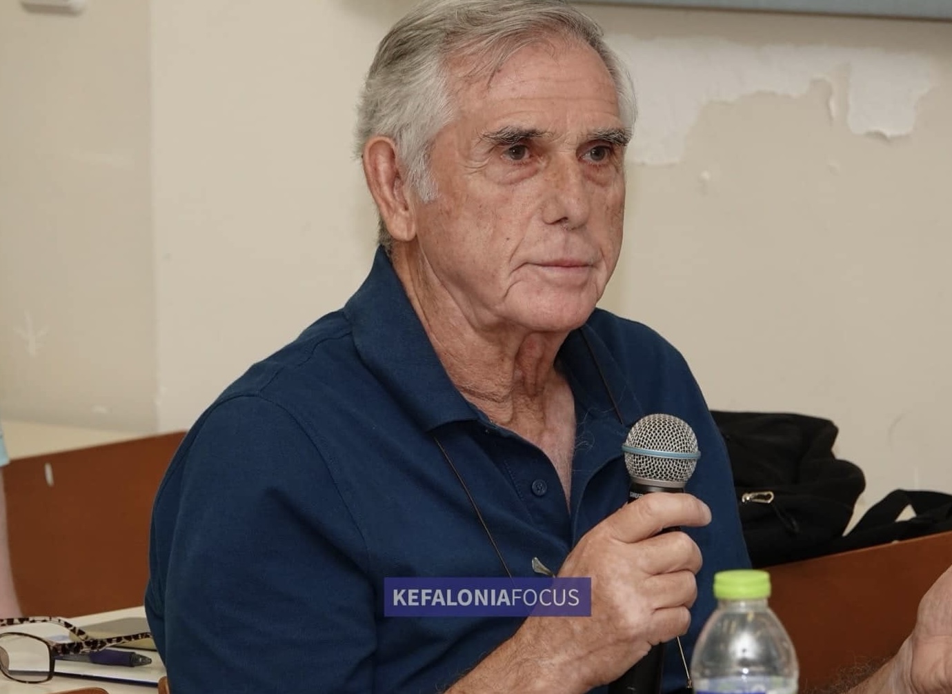 «Τσιφλικάς Δήμαρχος» και θεσμικό χάος: Ο Βασίλης Ρουχωτάς καταγγέλλει ...