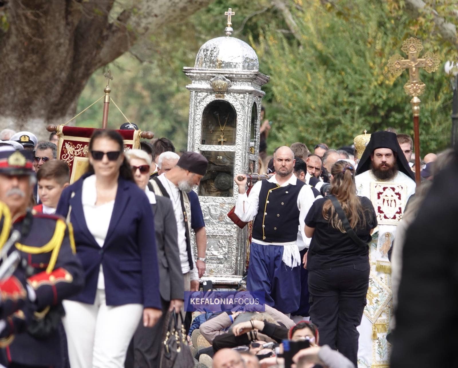 Η Κεφαλονιά γιόρτασε με μεγαλοπρέπεια και λαμπρότητα τον Πολιούχο της ...