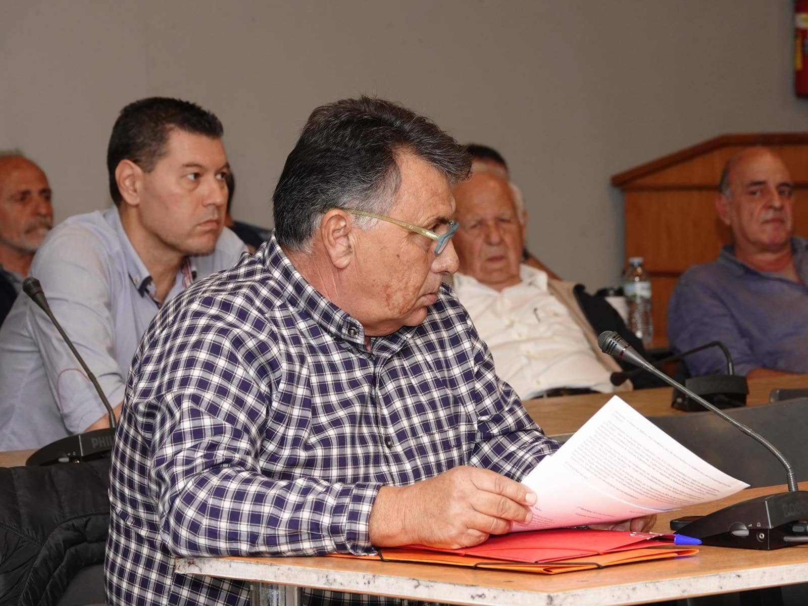 Δεν έδωσαν τον λόγο στον πρόεδρο του ΟΚΑΠ — Ανικανότητα ή αδιαφορία η ...