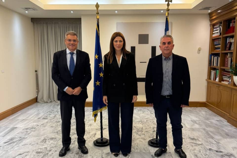 Π. Καππάτος: Συνάντηση με την Υπ. Παιδείας Σοφία Ζαχαράκη μαζί με τον ...